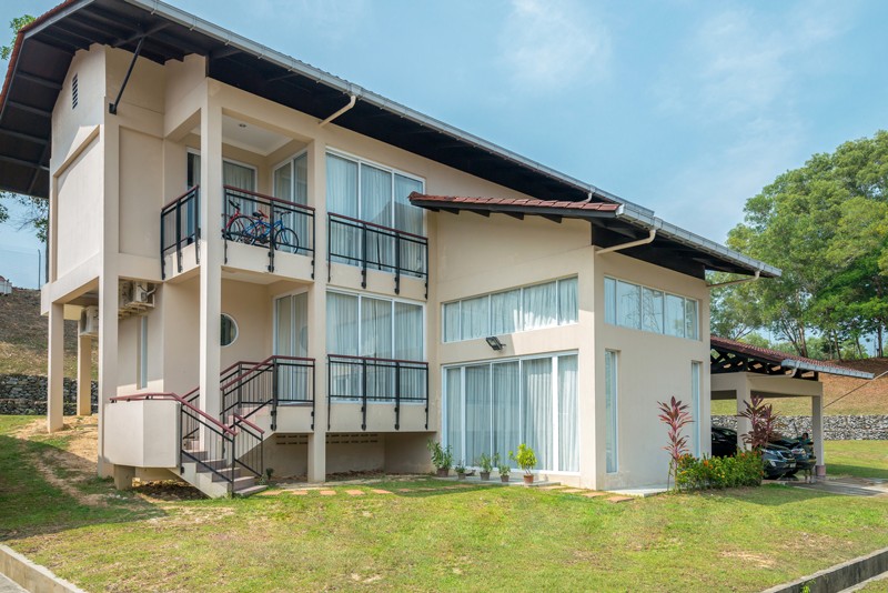 SITE 1B: 3+1 Bedrooms - Armada Properties