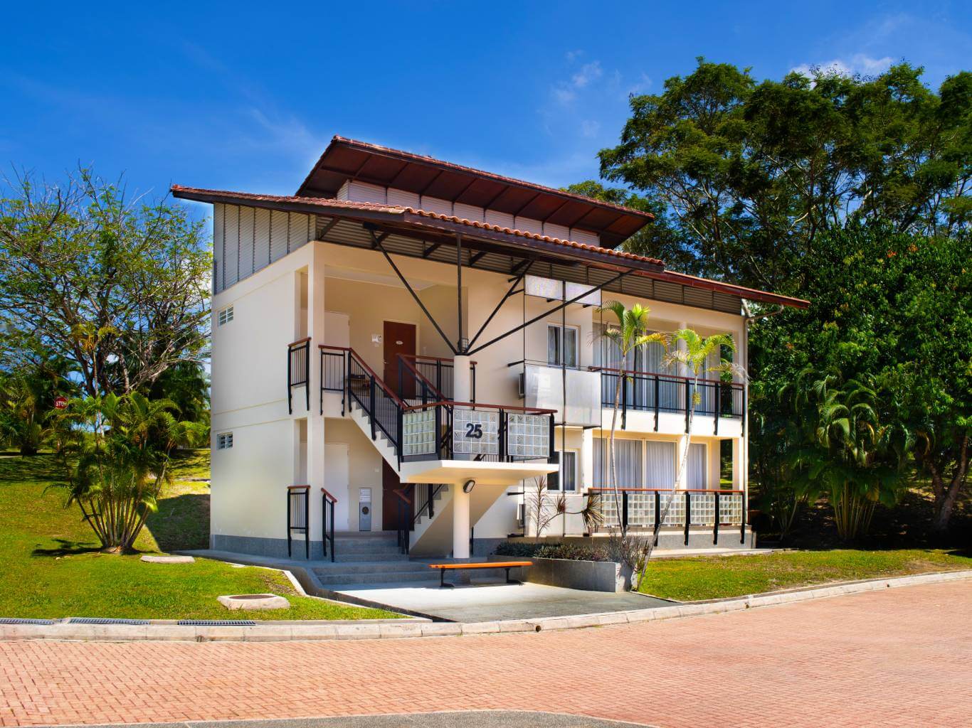 SITE 2: 3 Bedrooms - Armada Properties