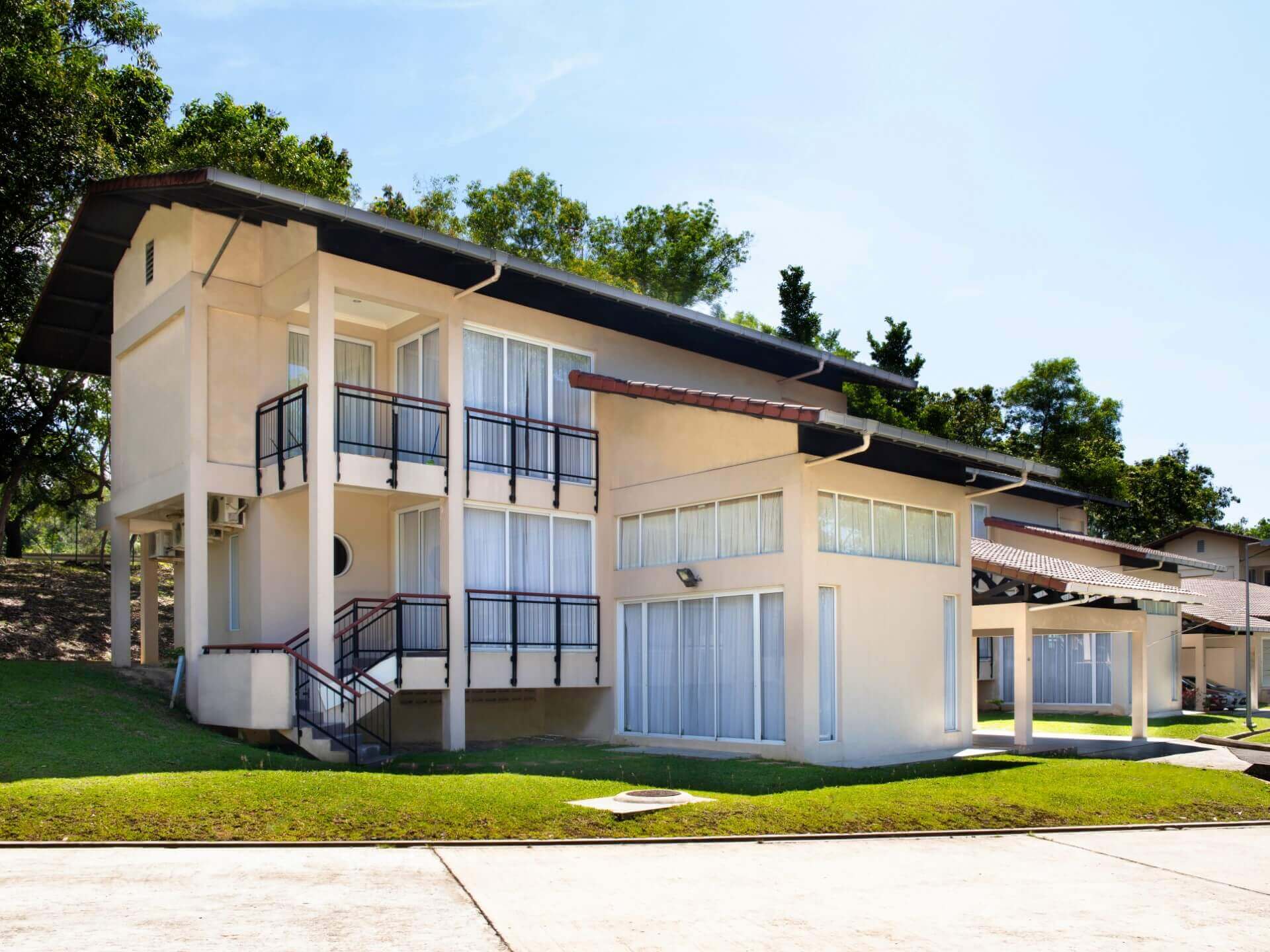 SITE 1B: 3+1 Bedrooms - Armada Properties