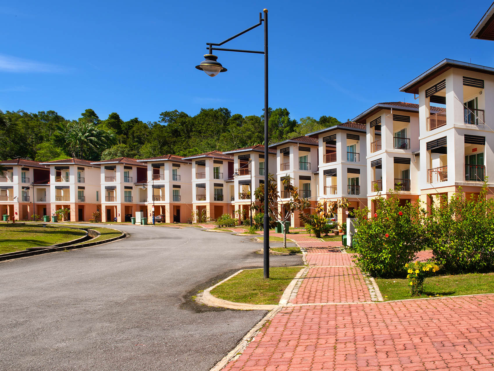 AR-TYPE - Armada Properties